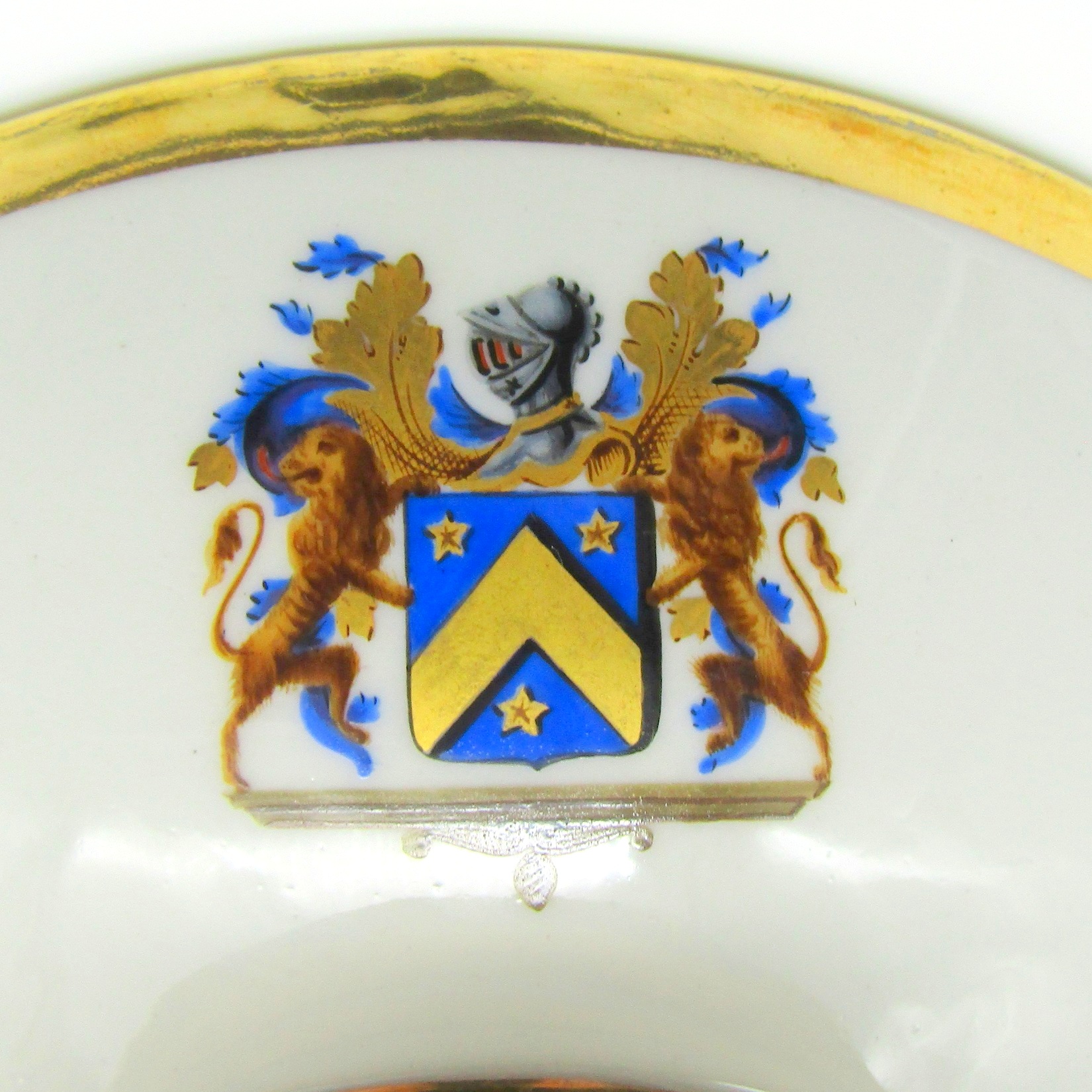 Paris. Coupes porcelaine armoiries famille de Frejacques de Bar