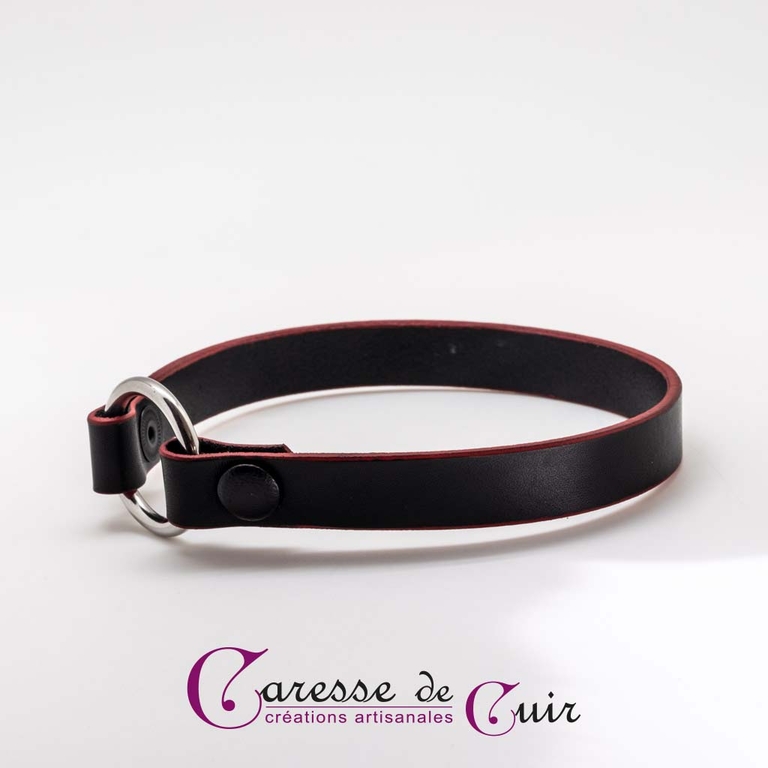 Collier de ville noir et rouge - Colliers en cuir/Colliers de ville - Caresse de Cuir