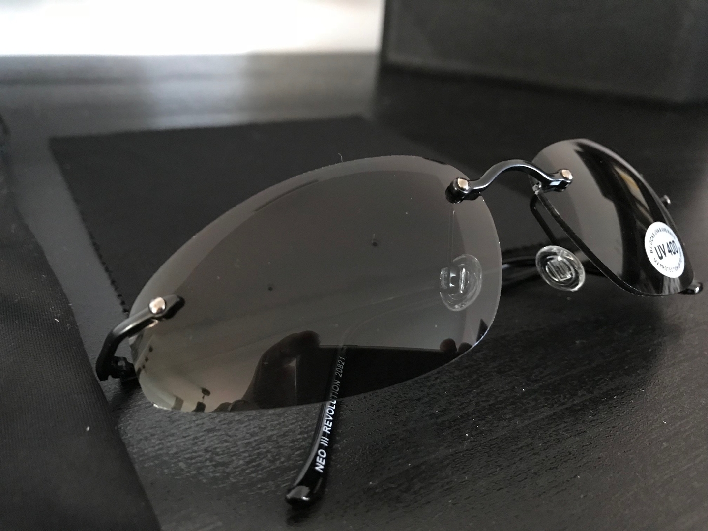 LUNETTES/BRILLE/SUNGLASSES MATRIX 4 VERSION NEO RÉVOLUTION MODELE 2 ...