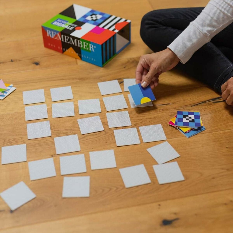 Signale jeu memory couleurs et formes mémo jeu société et éveil