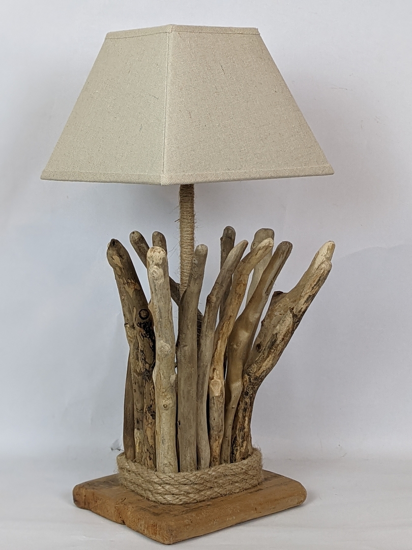 lampe en bois flotté - lampes/lampes modèle médian - art & ocean