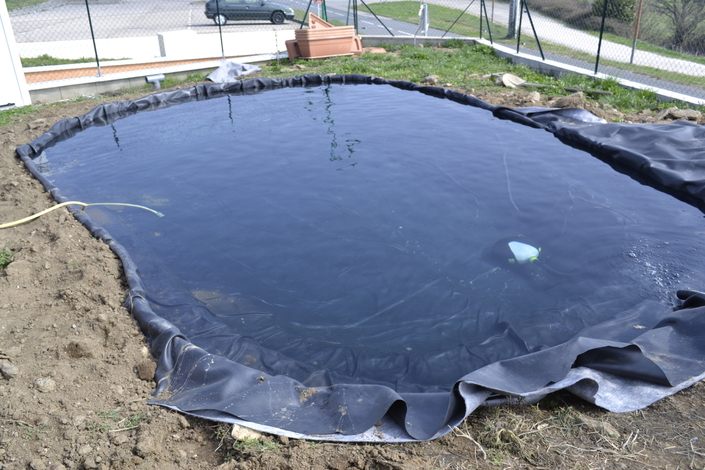 Construction d'un bassin de jardin avec bâche EPDM
