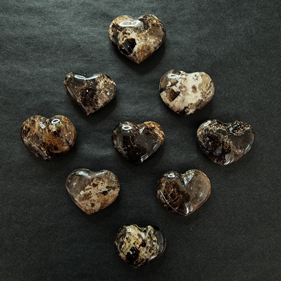 Opale brune (cœur) - GEMMOTHÈQUE - Manufacture des Merveilles