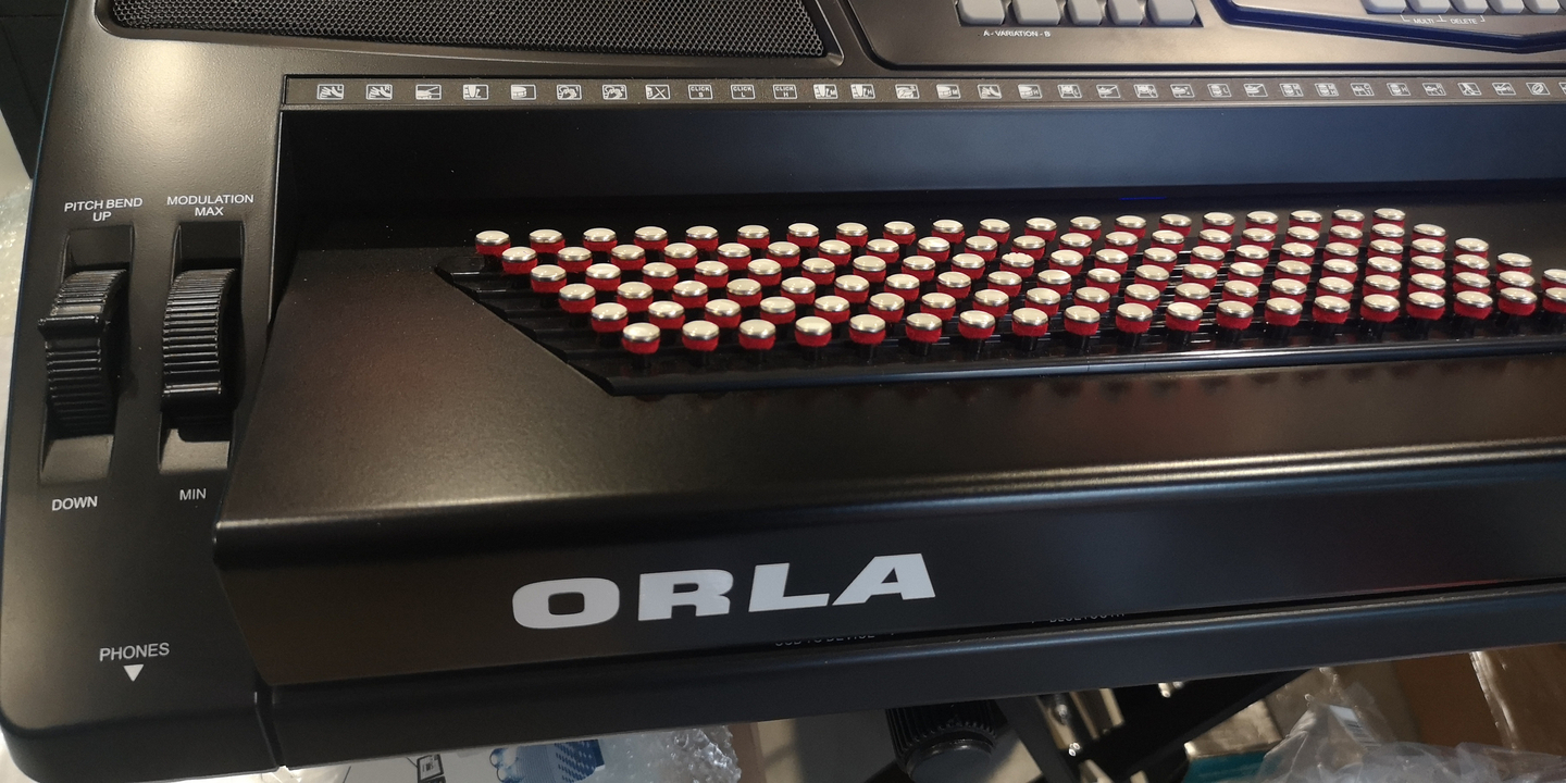 Synthé arrangeur ORLA RINGWAY TB 6600 touches boutons - PIANOS ...