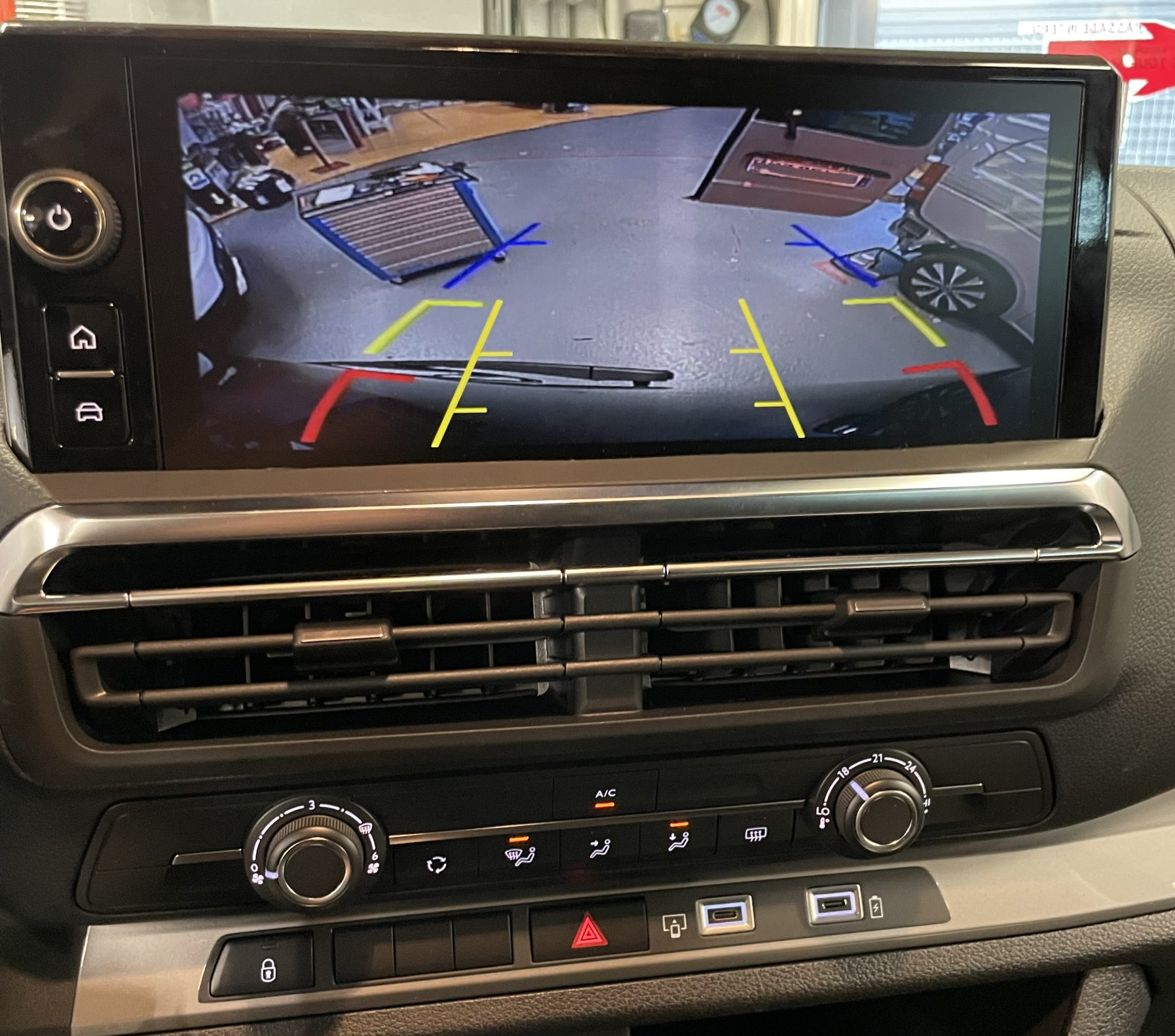 Interface Multimédia pour caméra compatible Toyota Proace depuis 2024