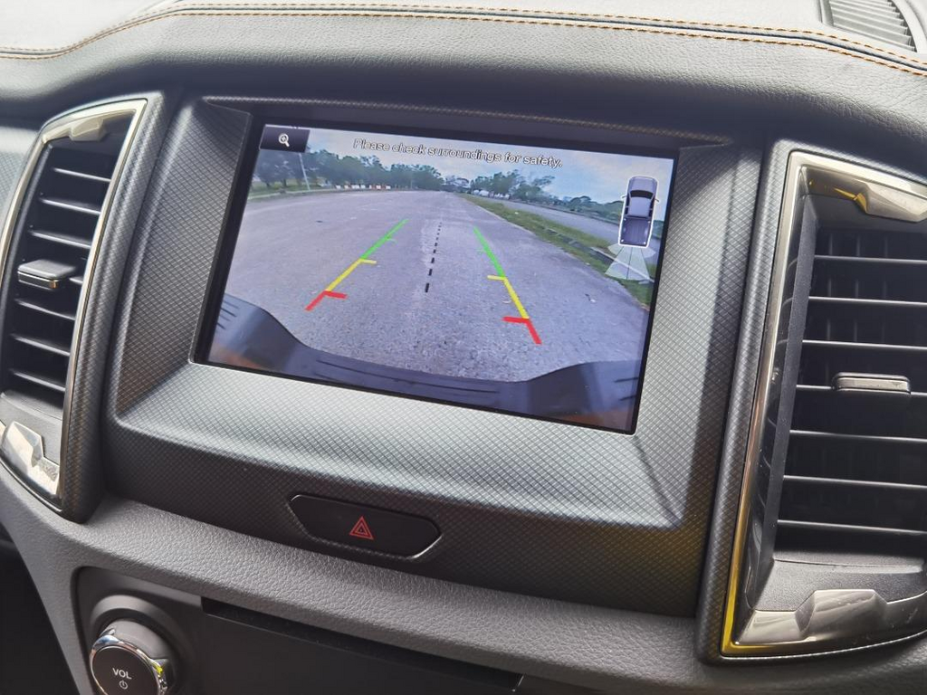 Ford Ranger : Caméra Recul Installée Écran Constructeur