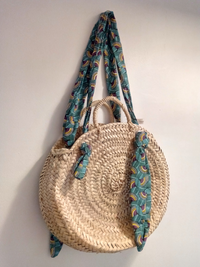 Les panier raphia pleins - Sacs grand format/Paniers raphia - entre ...