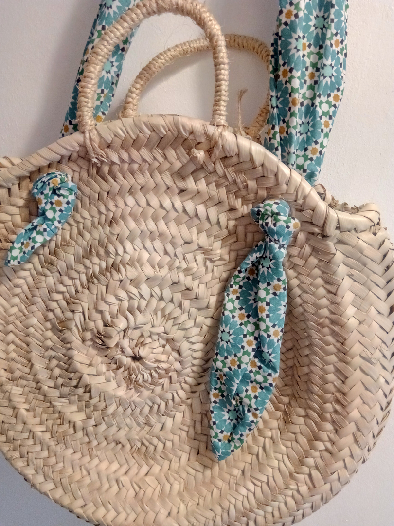 Les panier raphia pleins - Sacs grand format/Paniers raphia - entre ...