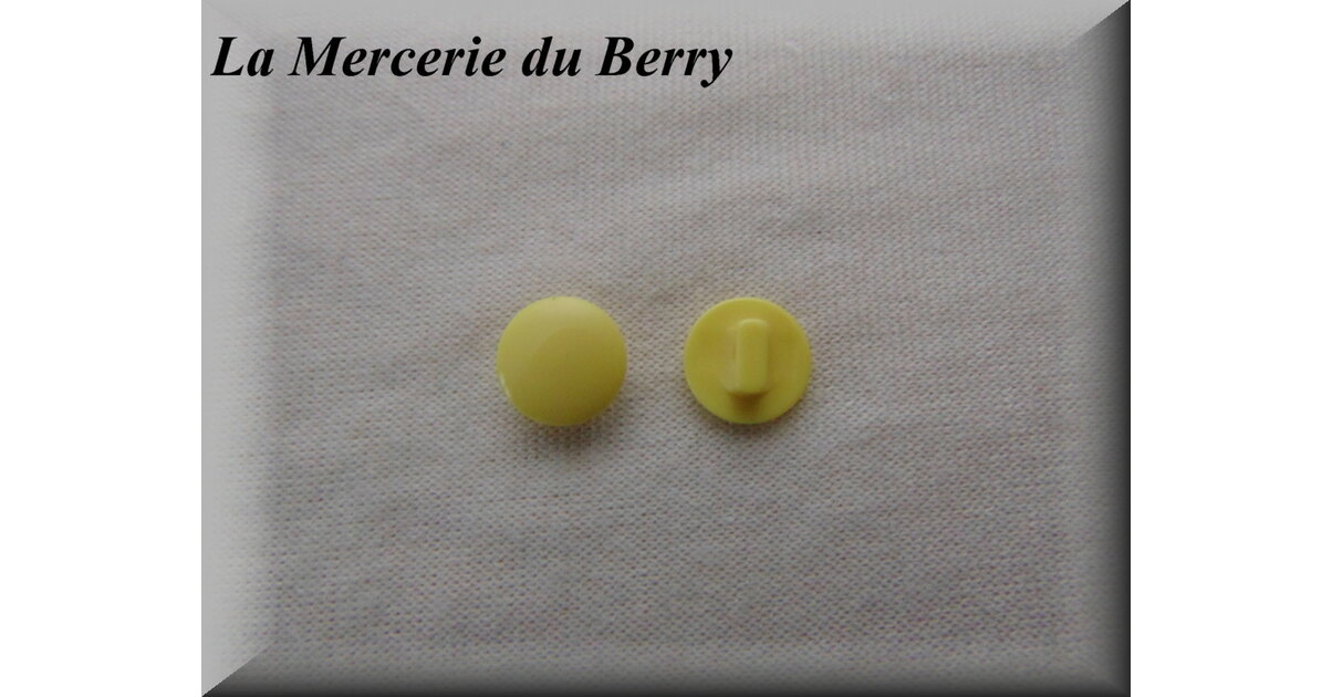 Bouton jaune, 12 mm - Les Boutons/Classique - La Mercerie du Berry