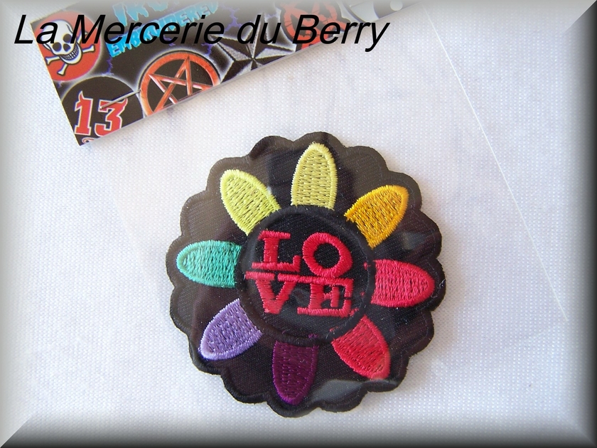 Ecusson "Love" - Les Ecussons - La Mercerie du Berry