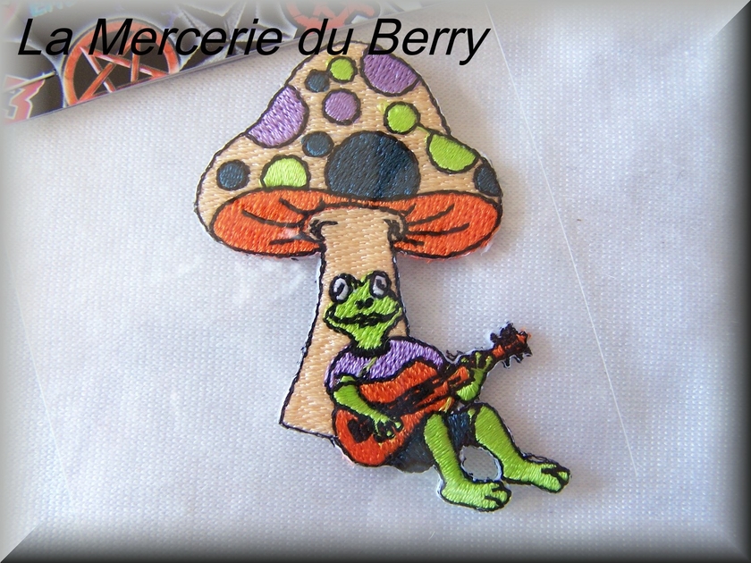 Ecusson grenouille - Les Ecussons - La Mercerie du Berry