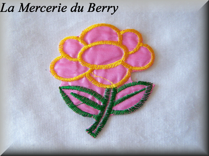 Ecusson fleur rose - Les Ecussons - La Mercerie du Berry