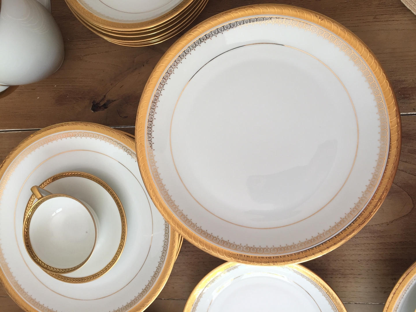 ASSIETTE PORCELAINE LISERÉ DORÉ - VAISSELLE/Assiettes - chineuse-de ...