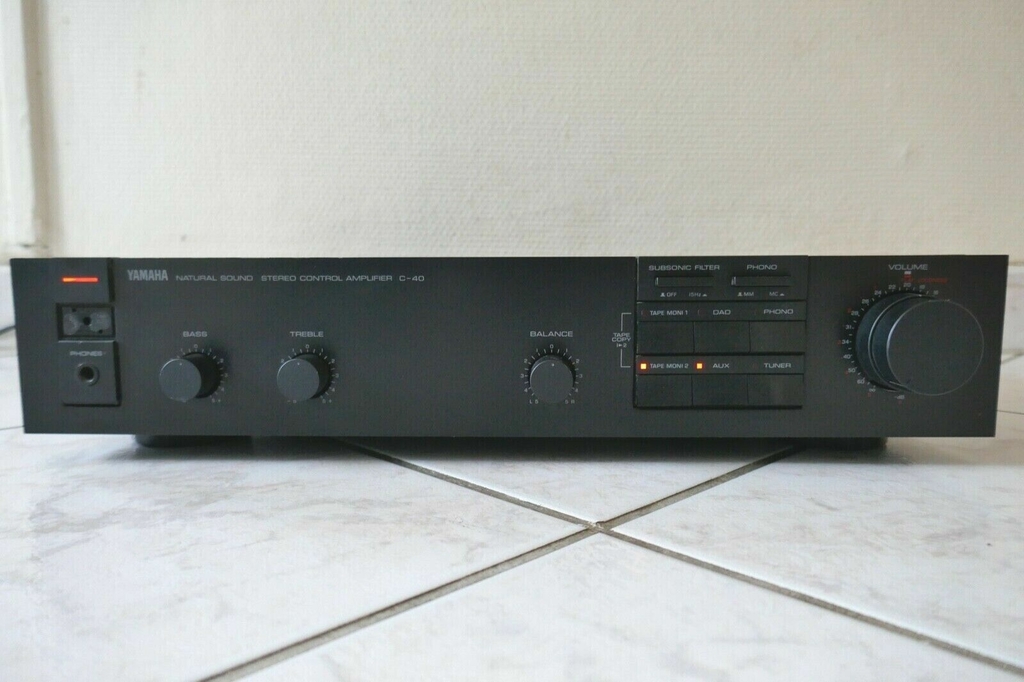 PRE AMPLIFICATEUR YAMAHA NATURAL SOUND STEREO CONTROL AMPLIFIER C-40 ...