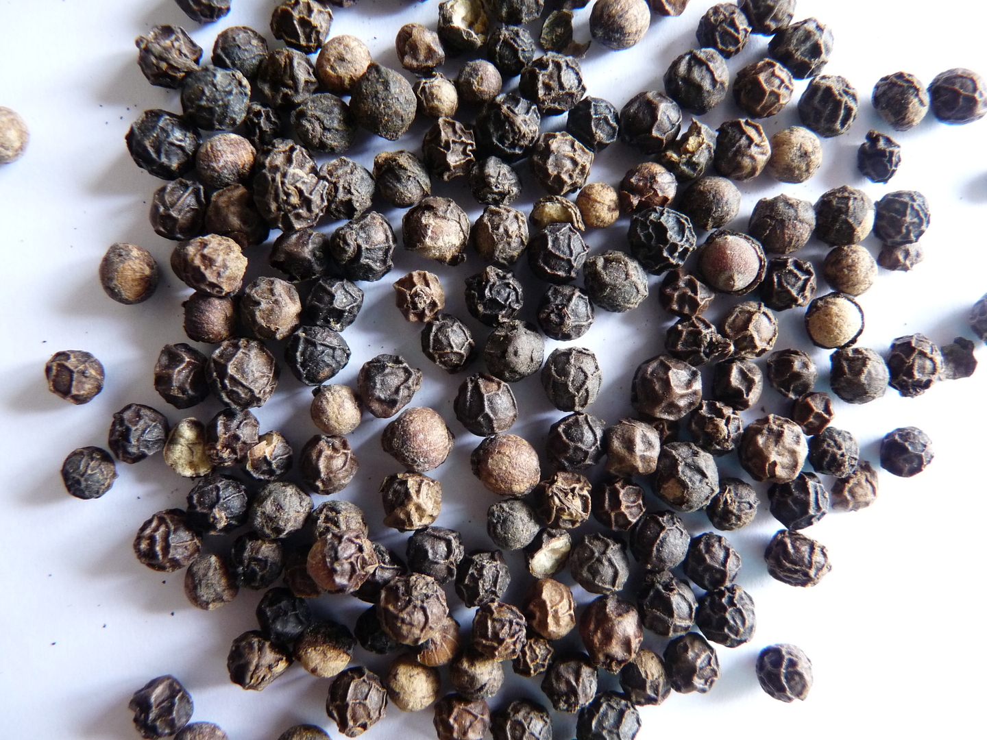 POIVRE NOIR TRADITIONNEL 40 g Trés aromatique pour toute cuisine