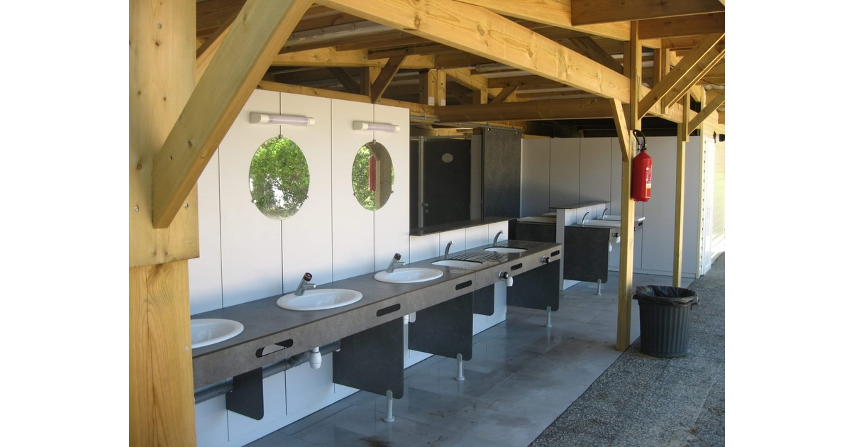 Eclairage de camping - Eclairage sanitaire pour camping ...