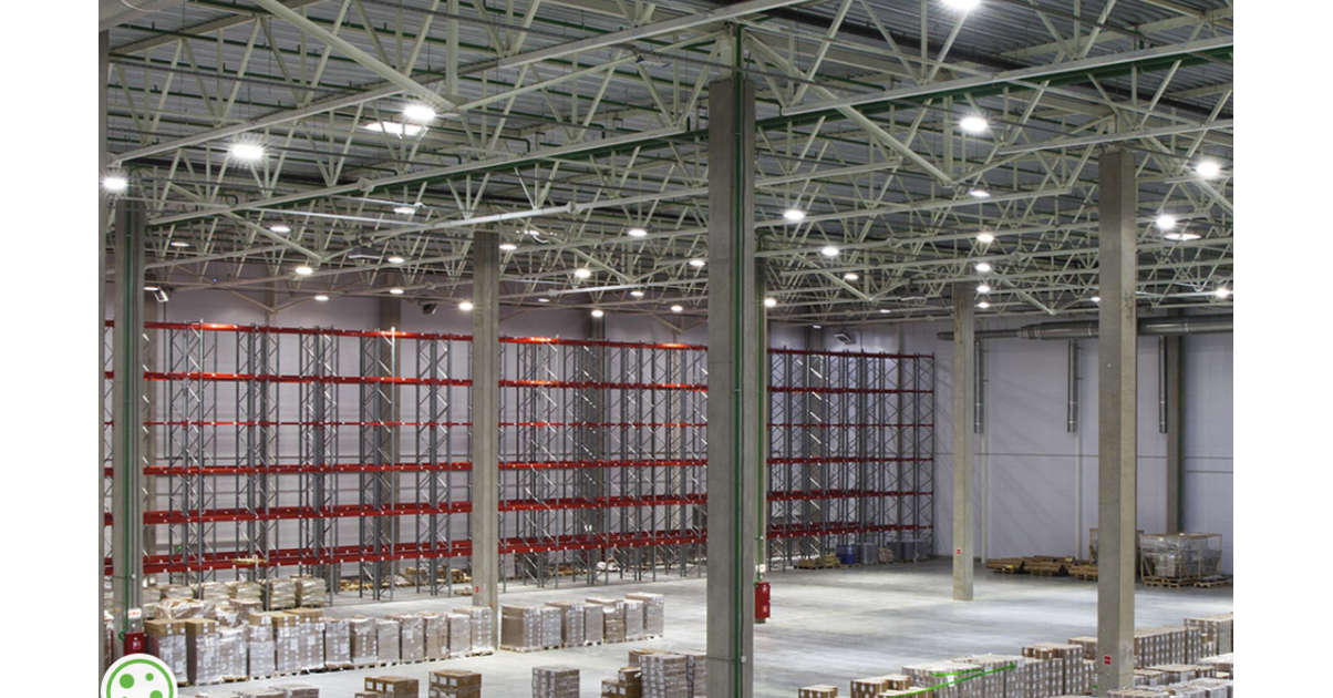 Gamme PRO 4 - Kit éclairage entrepôt - eclairagedirect.fr