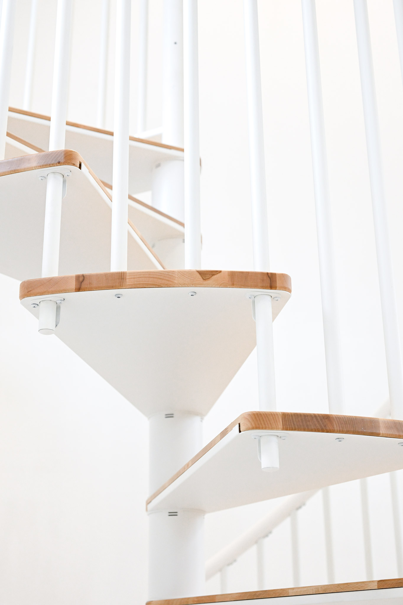 Escalier en colimaçon acier et bois Minka Switch Ø 160 cm