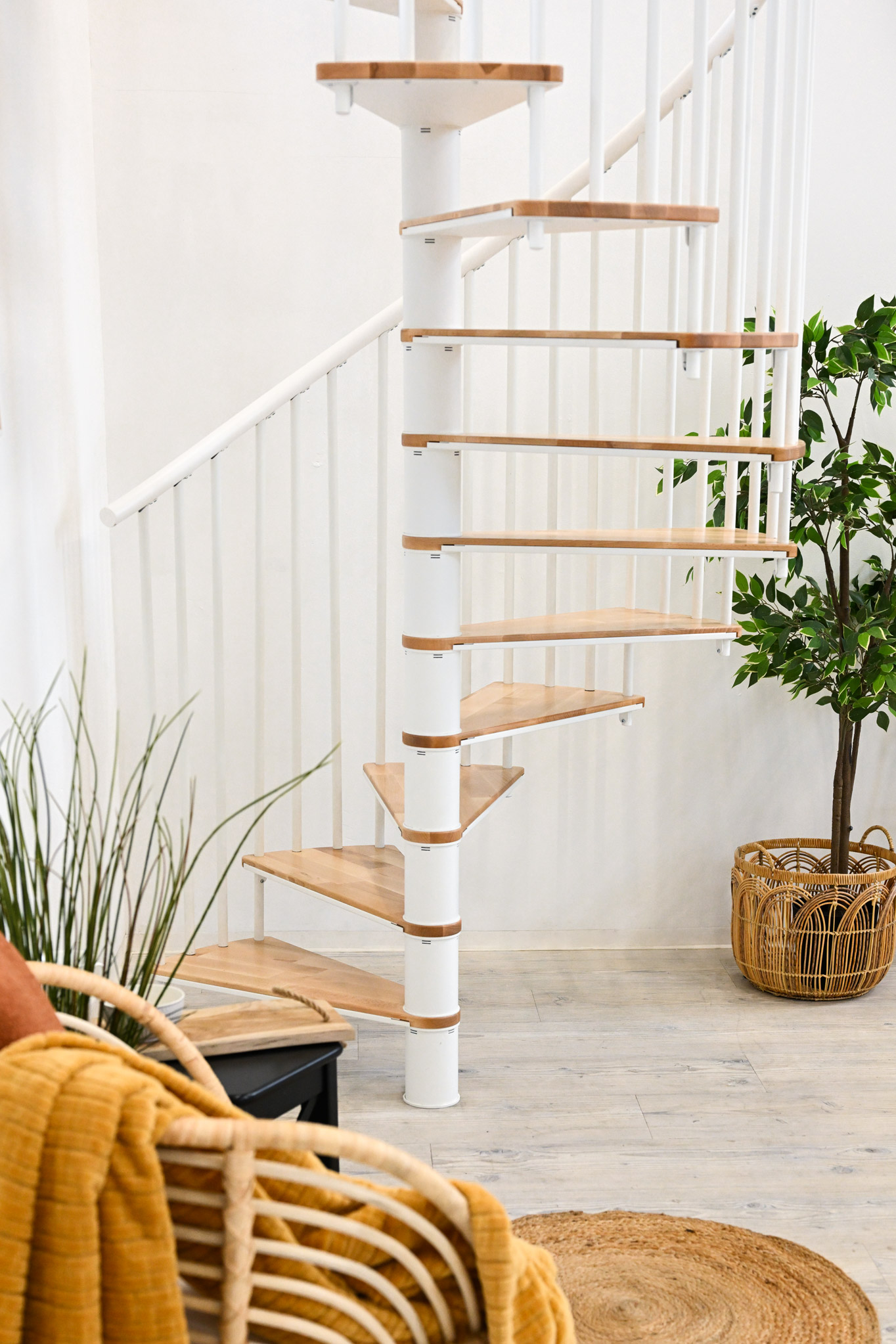 Escalier en colimaçon acier et bois Minka Switch Ø 160 cm