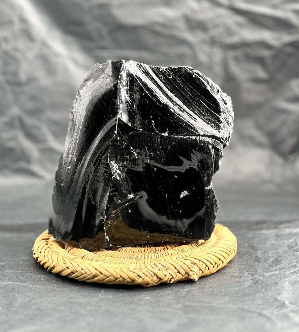 Obsidienne Noire Brute Qualité A 832g environ - Blocs minéraux Brut ...