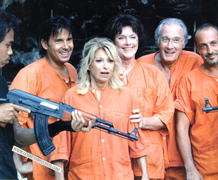 FICHE SERIE TV UNE FAMILLE FORMIDABLE - FICHE CINÉMA