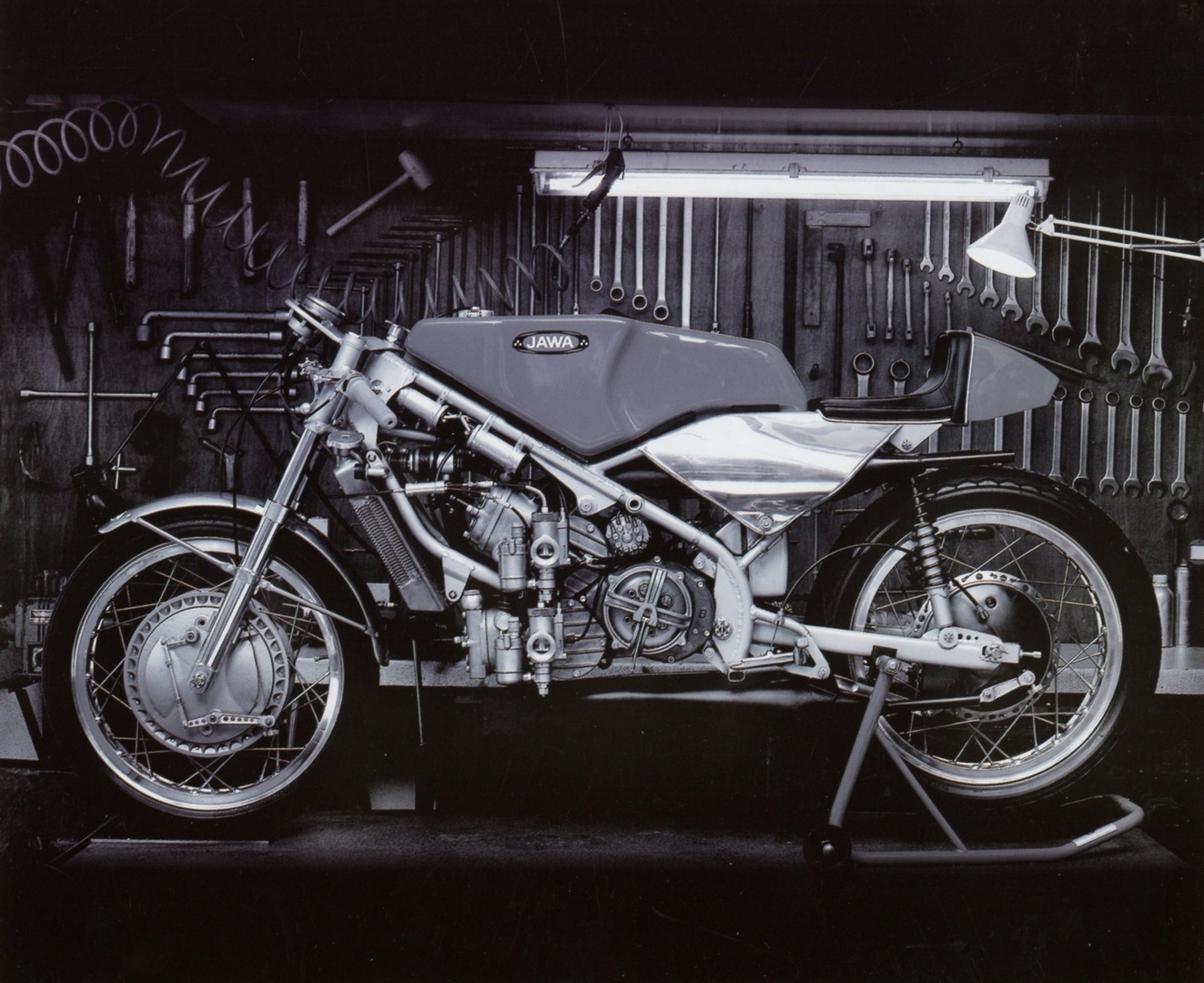 JAWA 350 R67 - 1969 - FICHE MOTO CARACTÉRISTIQUES - FICHES MOTO ...