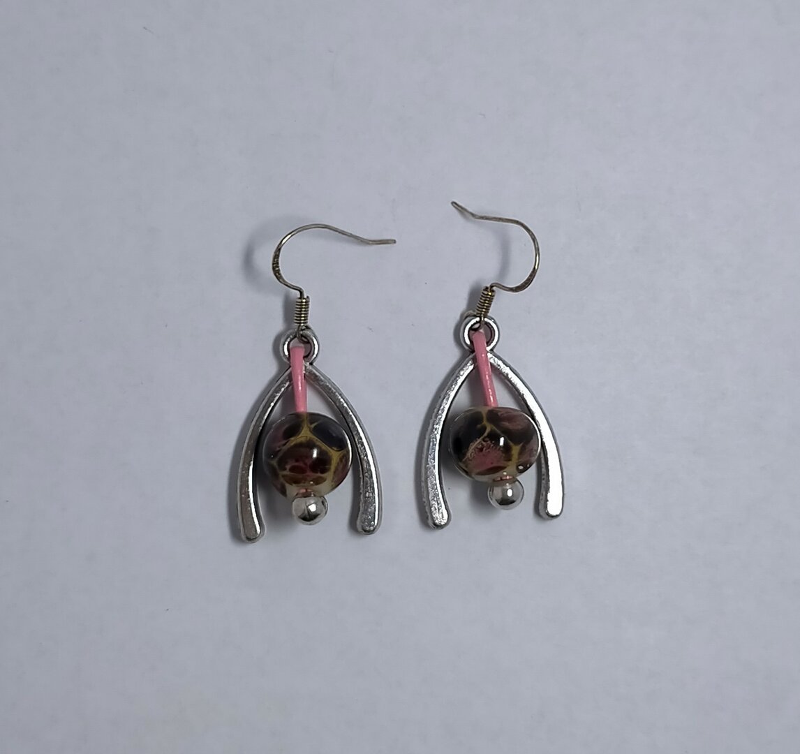 Boucles d'oreilles - Perles en verre de Murano Apprêt fer à cheval ...