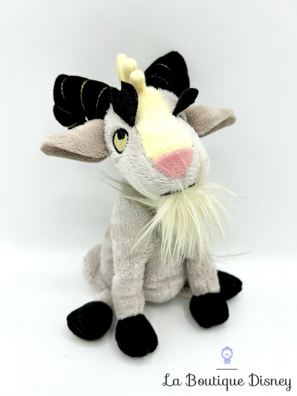 Peluche Jeb La Ferme se Rebelle Disneyland Paris Disney bouc gris 20 cm ...