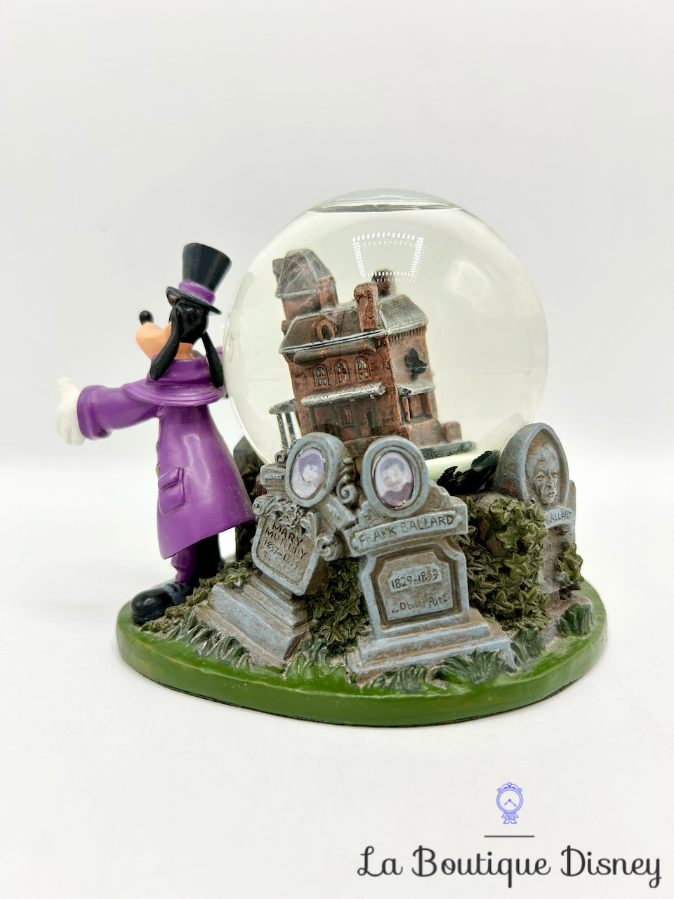 Boule à neige Dingo Phantom Manor Disneyland Paris snow globe Disney ...