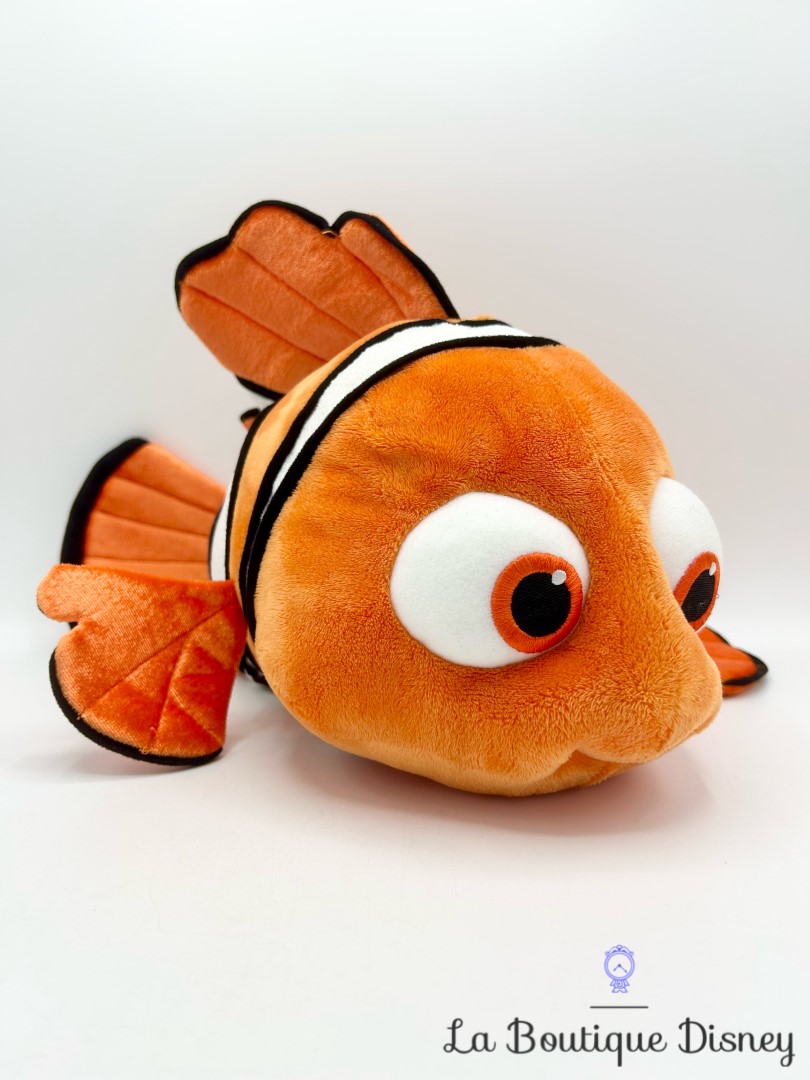 Peluche Némo Disney Store Le monde de Némo poisson clown orange écusson ...
