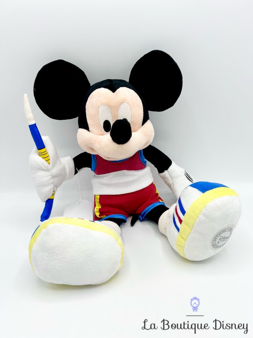 Peluche Mickey Mouse Javelot Disney Store écusson sport 32 cm - Peluches/Peluches Disney Store ...