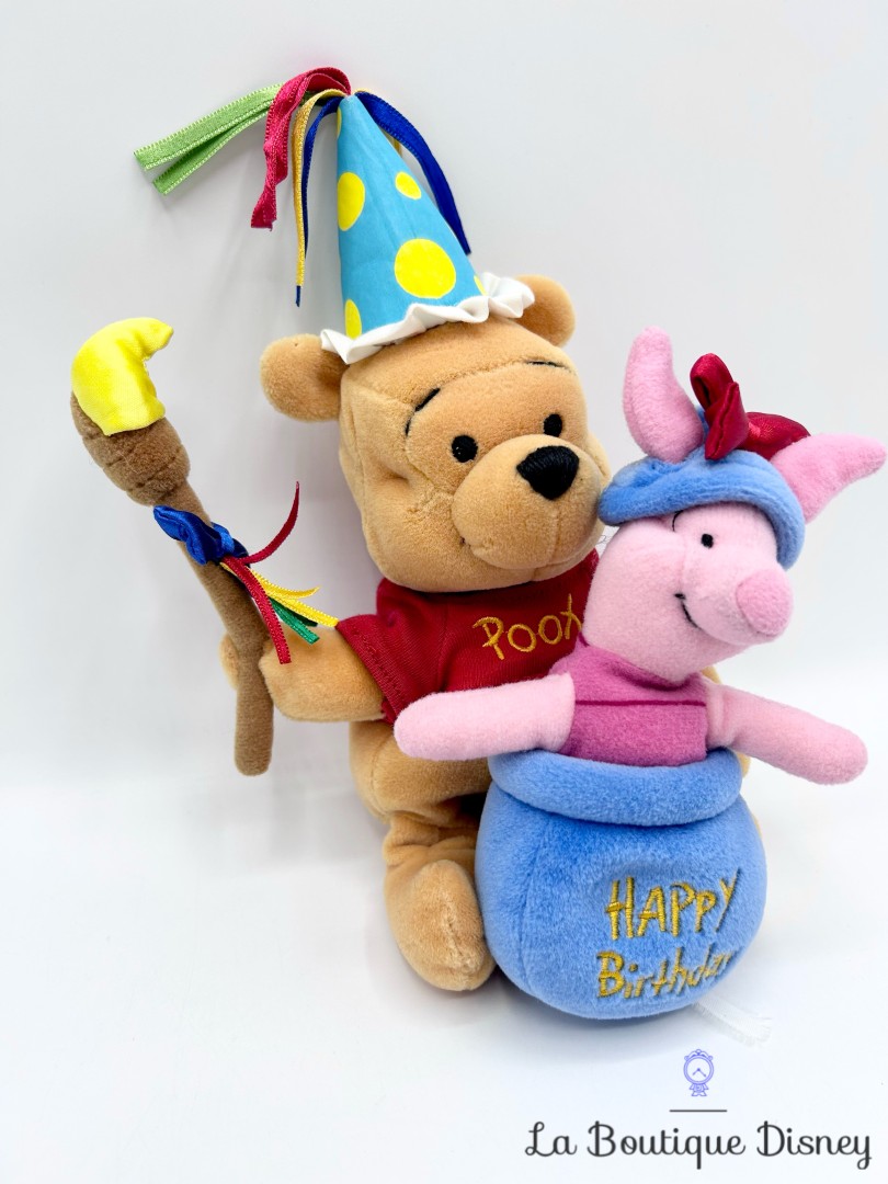 Peluche Winnie l'ourson Porcinet Happy Birthday Disney Store ...