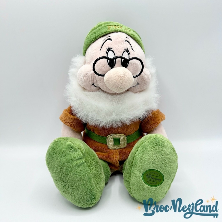 Peluche Prof vert Disney Store Blanche Neige et les sept nains couleur ...