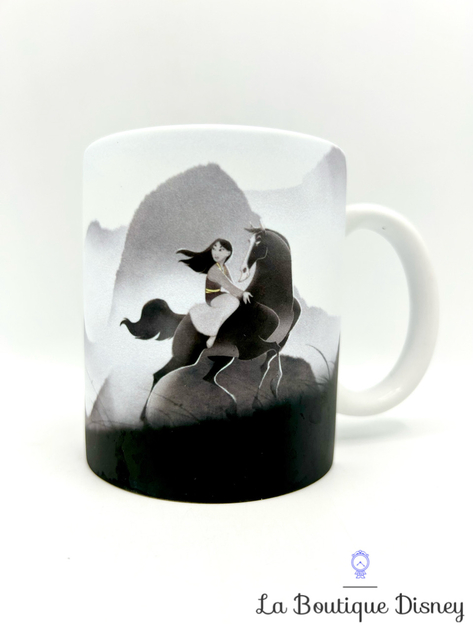 Tasse Mulan Disney mug ABYStyle Khan montagnes noir blanc - Vaisselle ...