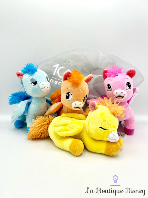 Peluches Peter Pegasus et sa famille Fantasia Disney 100 Decades 2023 ...