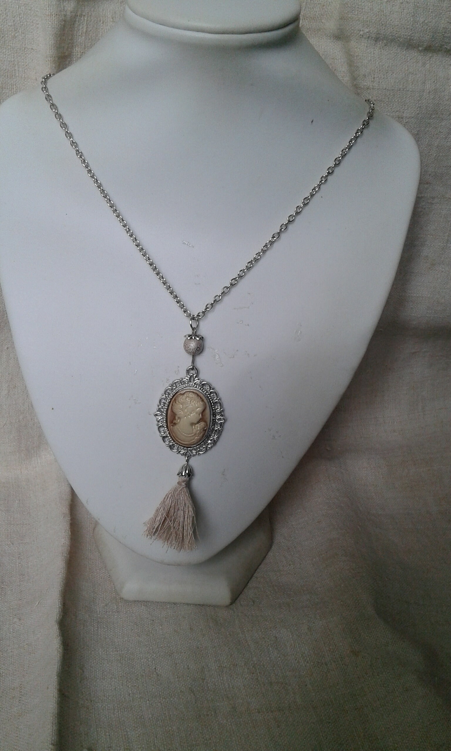 collier "camée marron" - bijoux fantaisies/collier, parure - patines-et ...