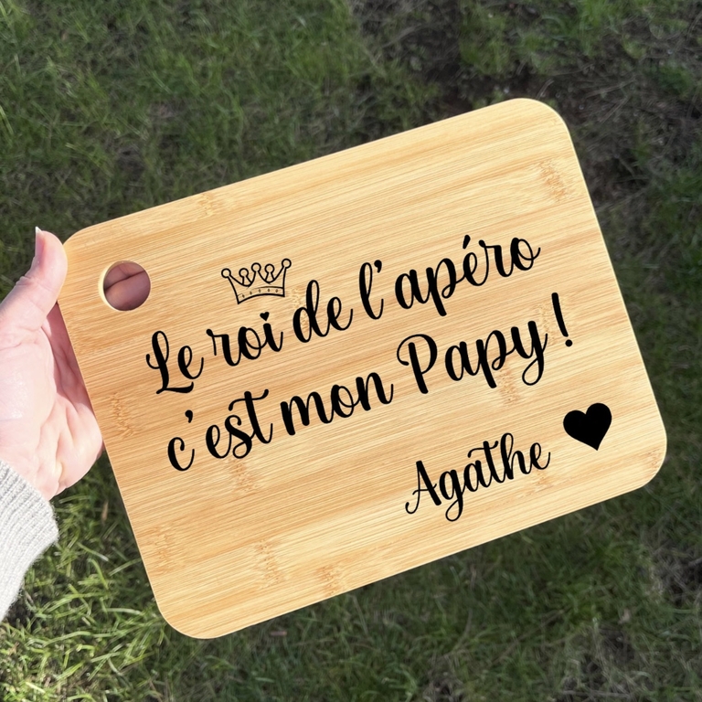 Cadeau papi personnalisé, fête des papis, Planche apéro en bambou