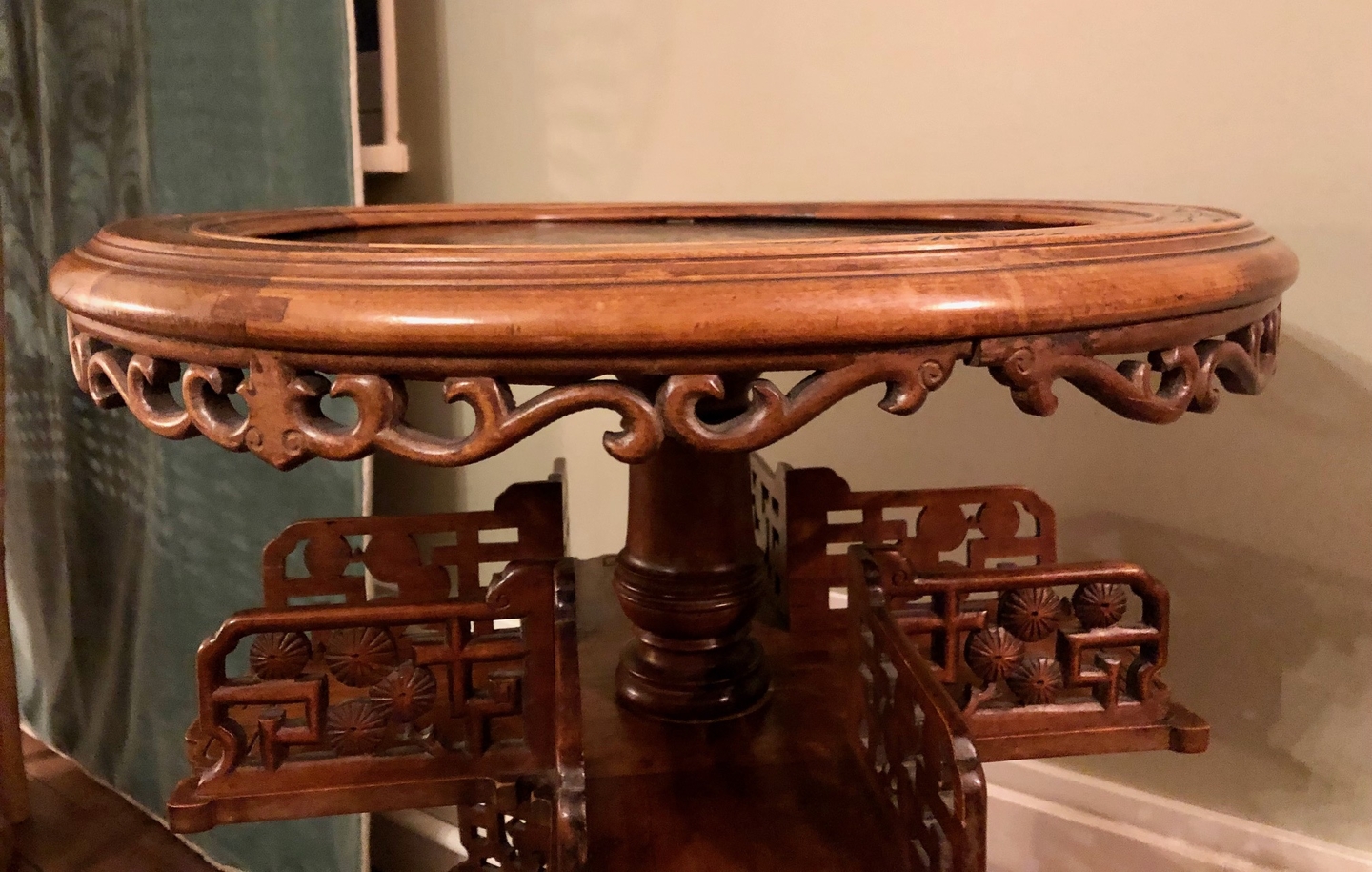 Guéridon Bibliothèque tournante G Viardot ( attribuée) - Objets vendus ...