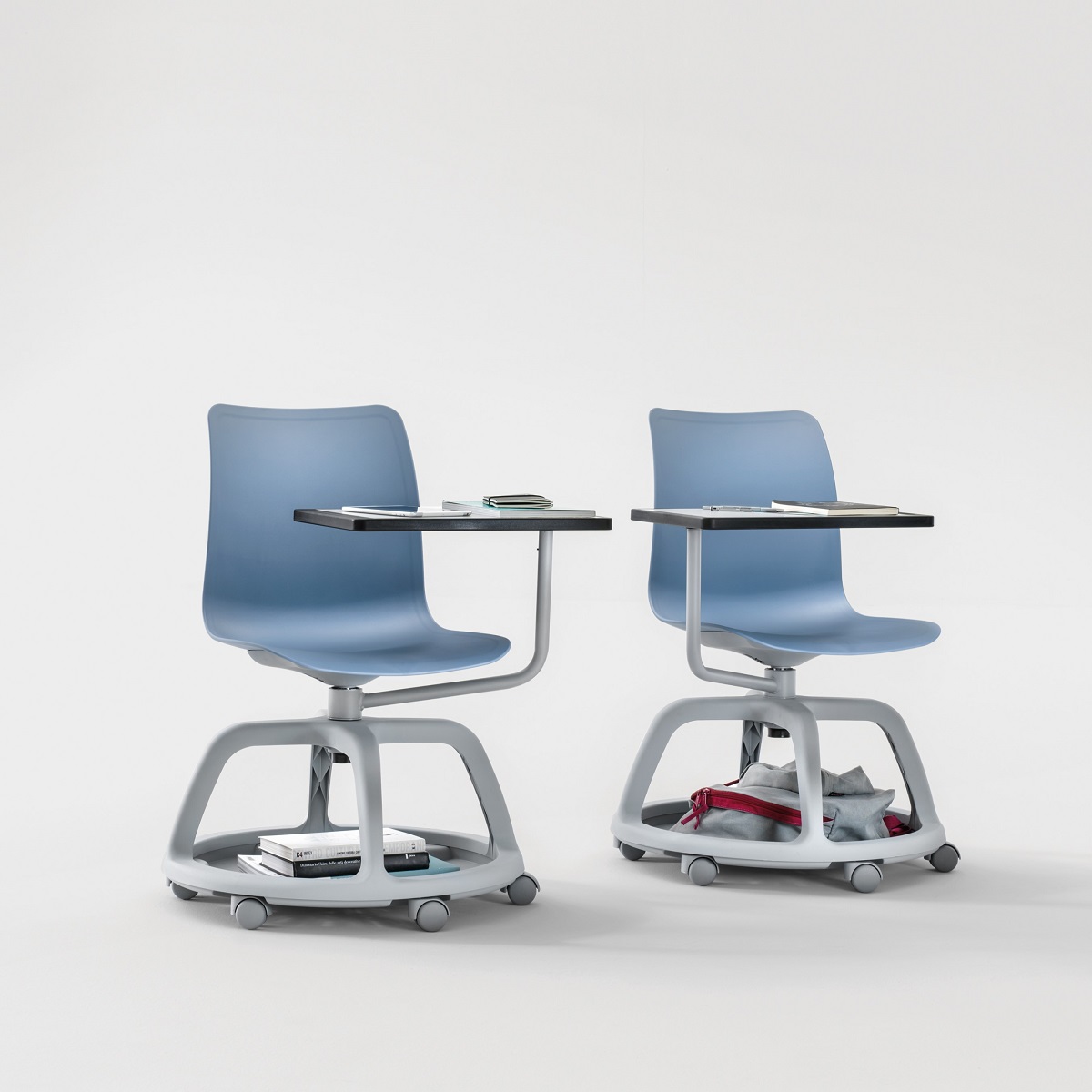 Chaise de conférence à roulettes avec tablette écritoire - Kollori.com