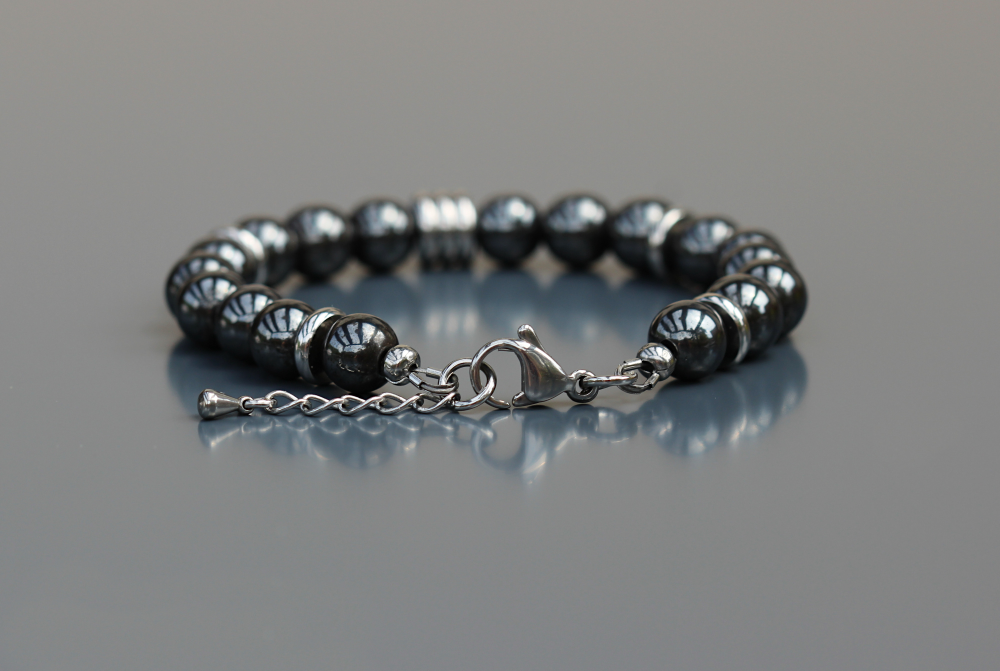 *Hemera* Hématite et Acier - BRACELETS/Pierres fines 8 mm - Lilyperles