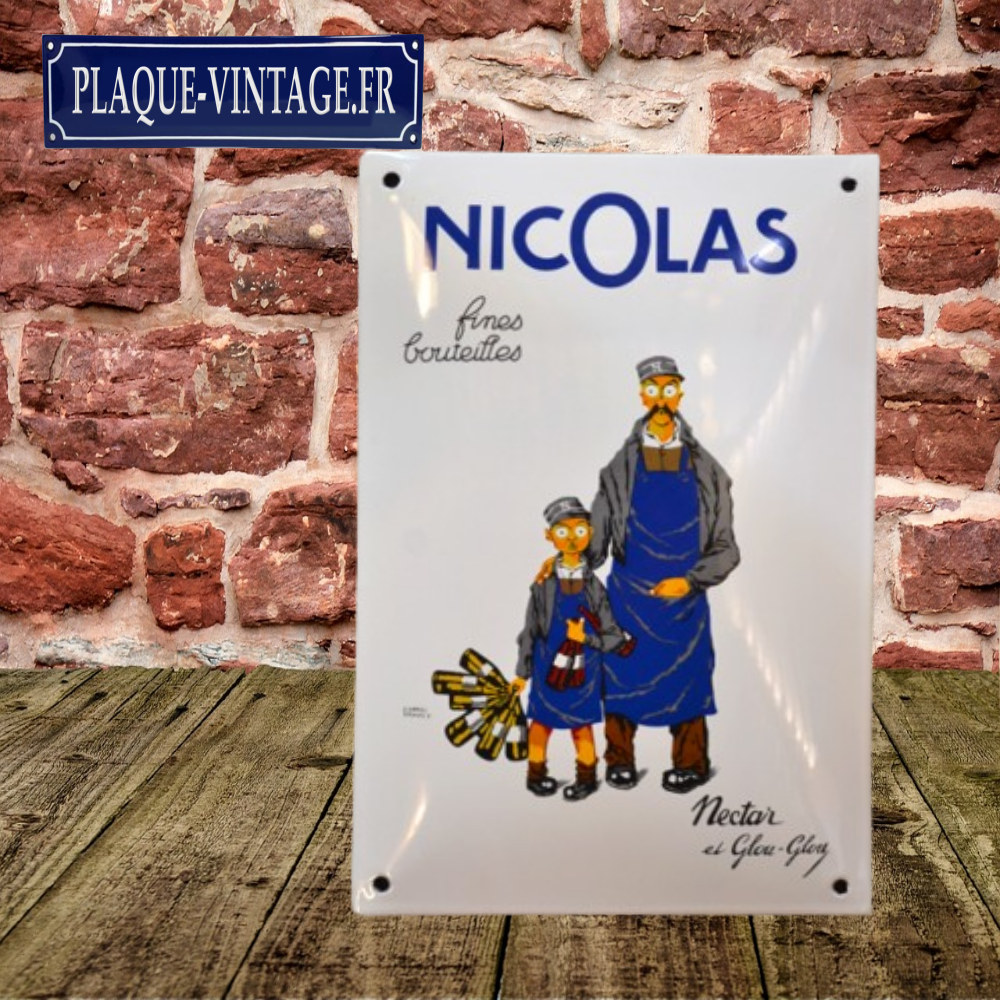 Plaque émaillée Vin Nicolas : une touche d'élégance rétro