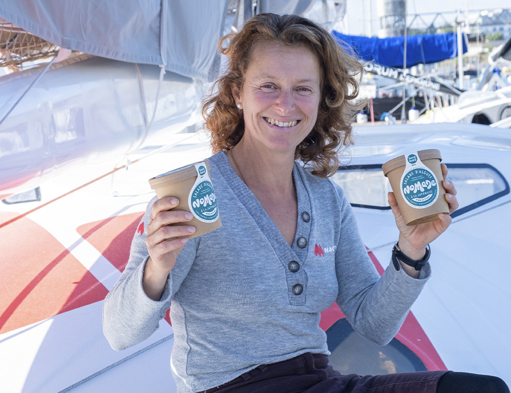 Isabelle Joschke, navigatrice sur IMOCA - bord-a-bord