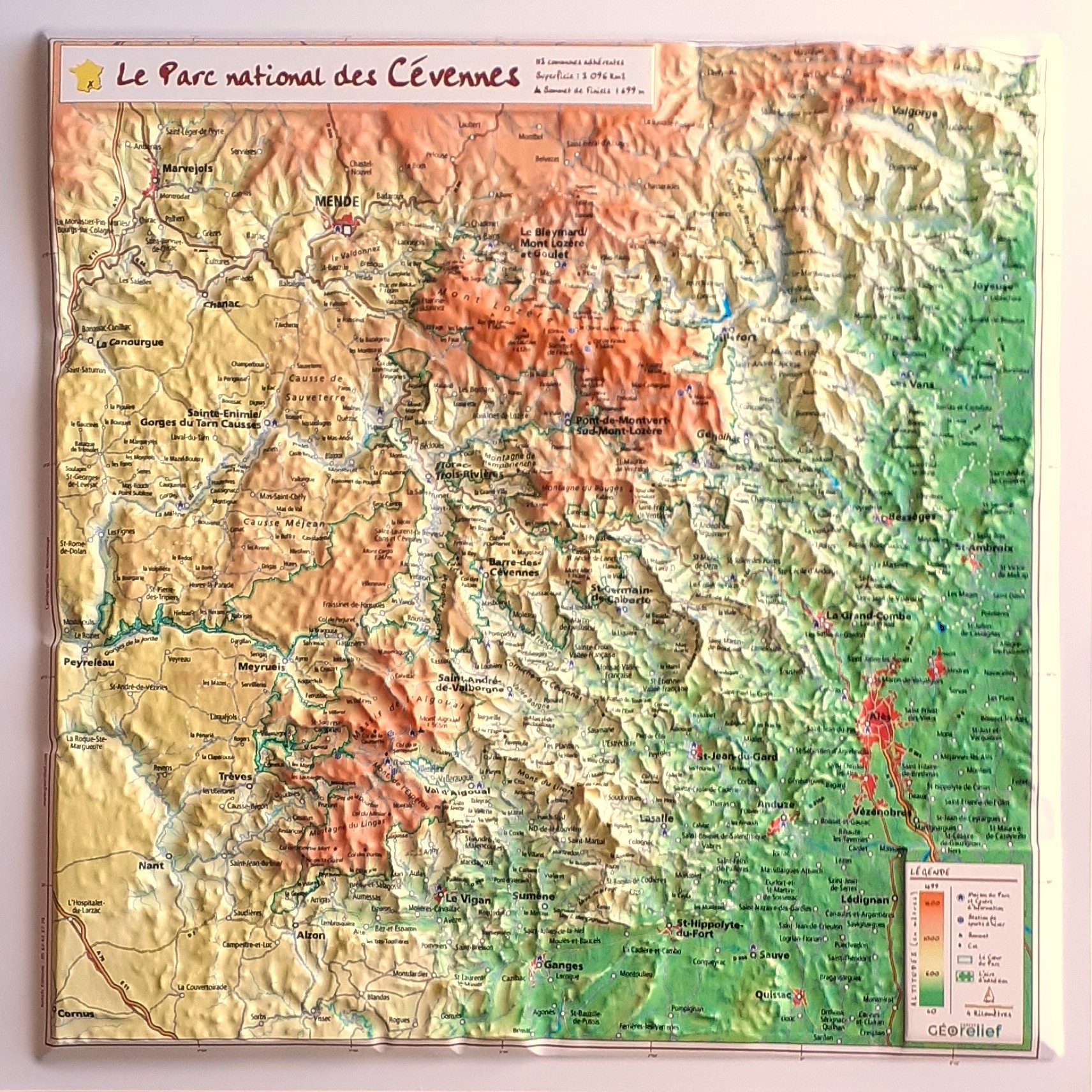 Carte en relief du Parc national des Cévennes - GeoRelief
