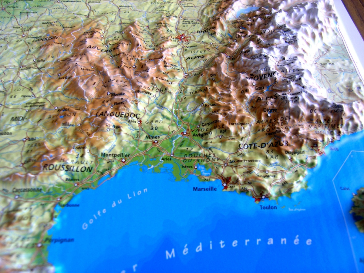 Carte en relief de la France - GeoRelief