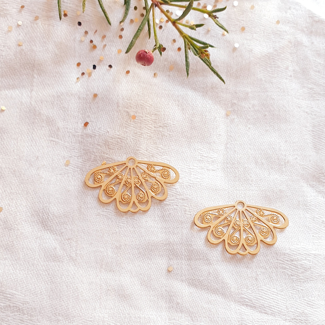 Charms EVENTAILS légers et originaux à unir à des créoles