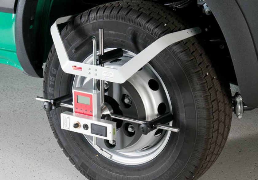 Banc de géométrie automobile - Appareil de réglage parallélisme