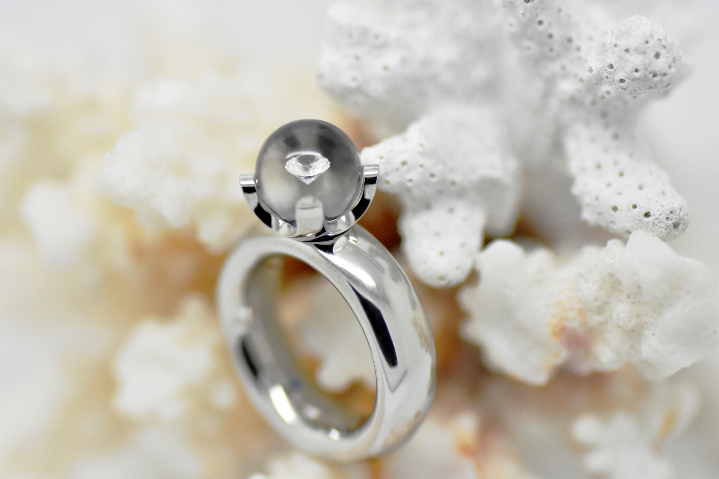 Diamond in glass chaton collection 10 mm bead large ring - SCHMUCKWERK ...