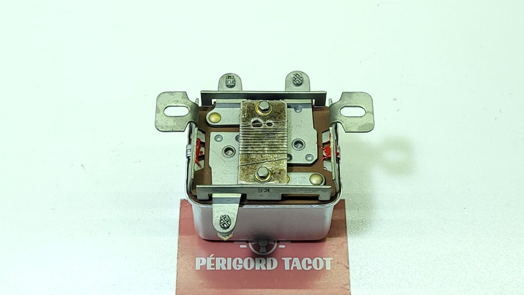 Régulateur Dynamo 12v DUCELLIER 1290 CITROEN P32 P38 T45 T46 T55 ...