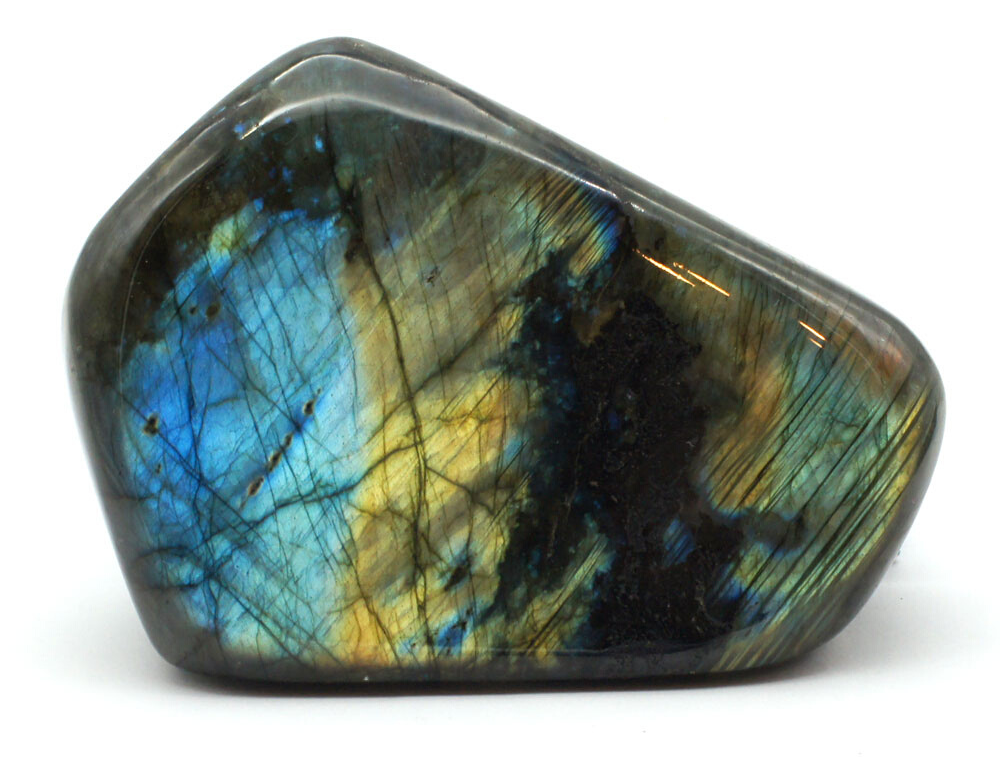 Découvrez les vertus de la pierre labradorite - Corps et Ames