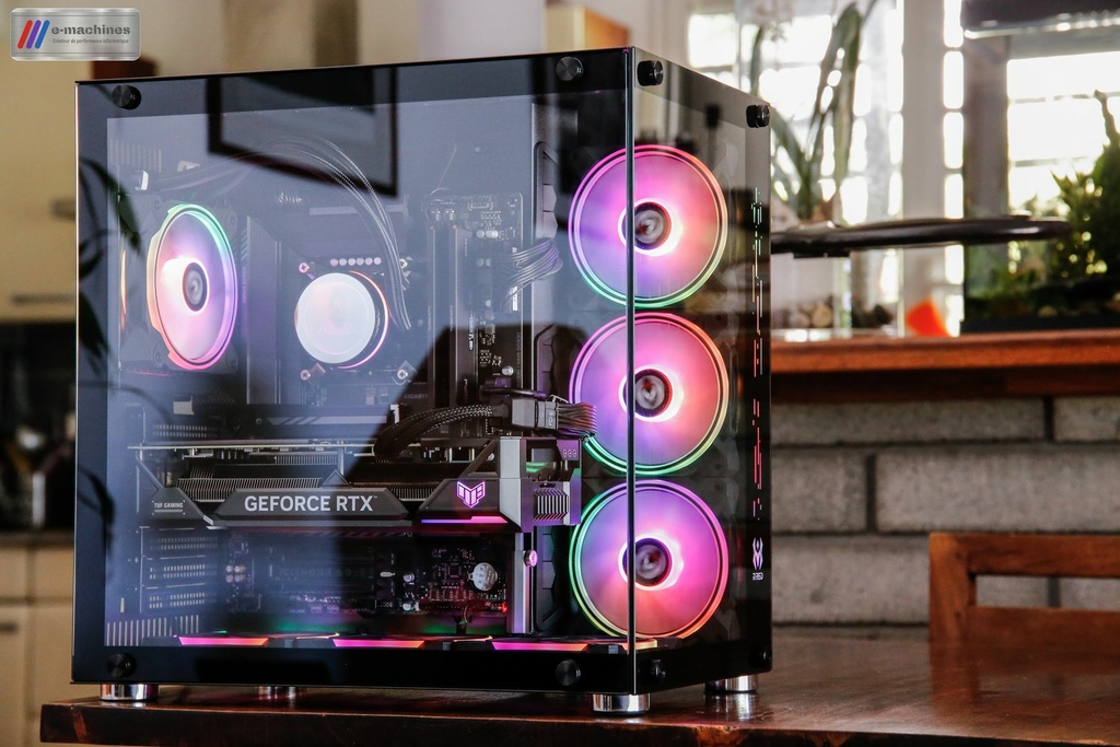E-MACHINES M.RED Crystal Sea i5-14600KF et RTX 4070 Ti - infinytech-reunion